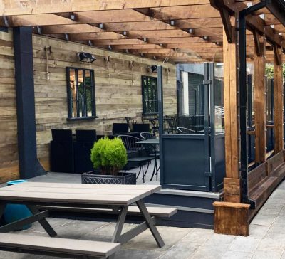 The Queen Anne – We Trade, Beer, Food, Gossip